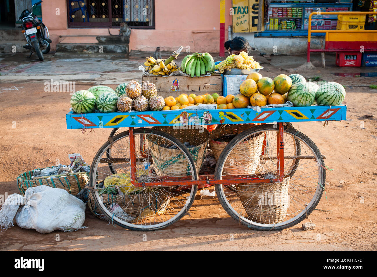 Fresh Fruit Stall Stock Photo - Alamy