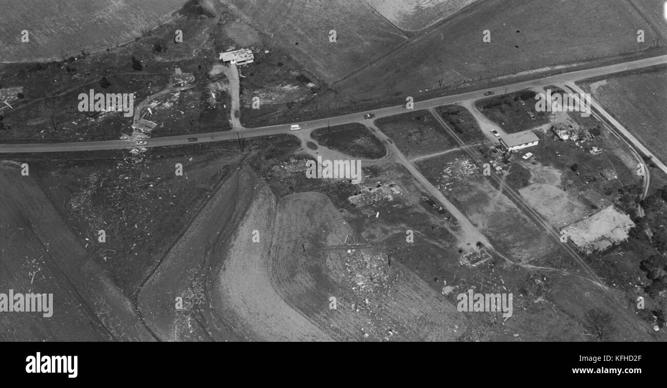 Al from the second 1974 tanner tornado hi-res stock photography and ...