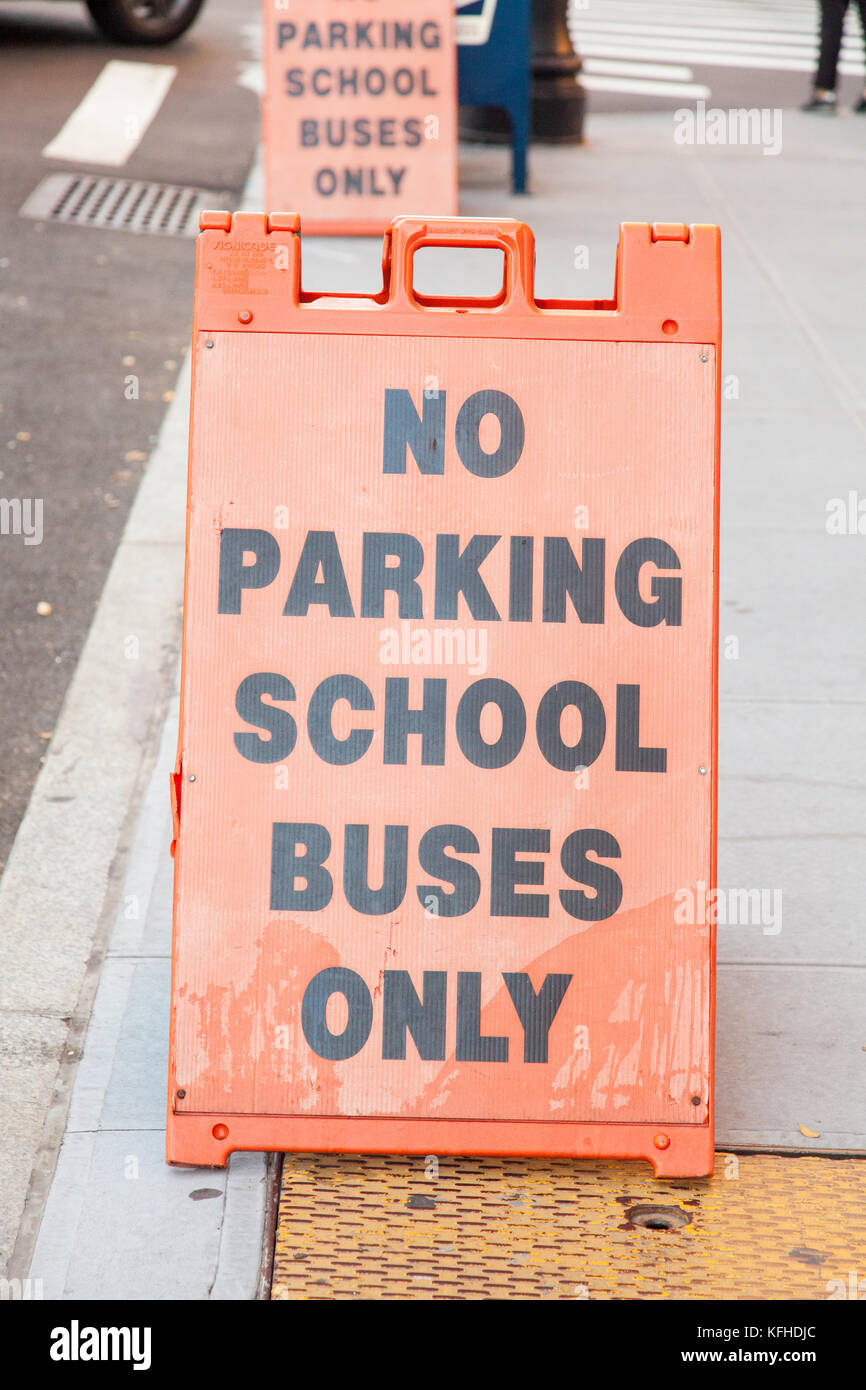 School bus parking hi-res stock photography and images - Alamy