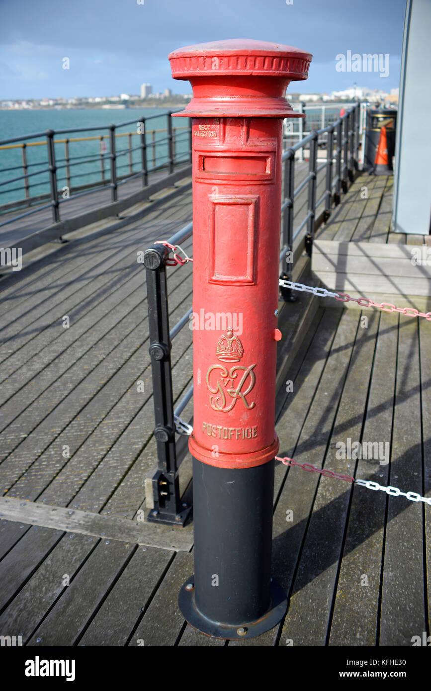Letter post box hi-res stock photography and images - Alamy