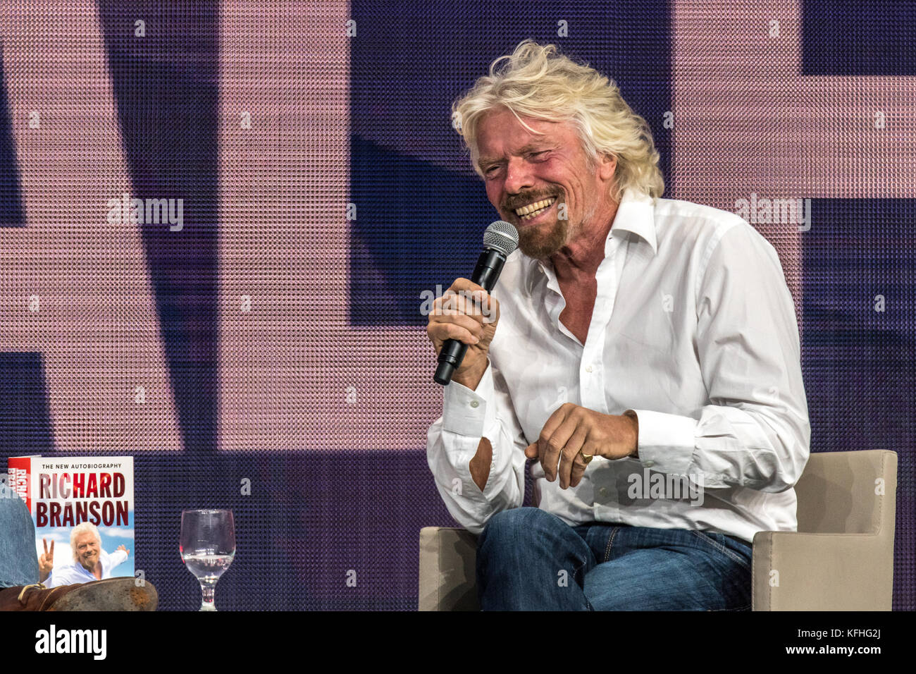 Richard branson speaking High Resolution Stock Photography and Images ...