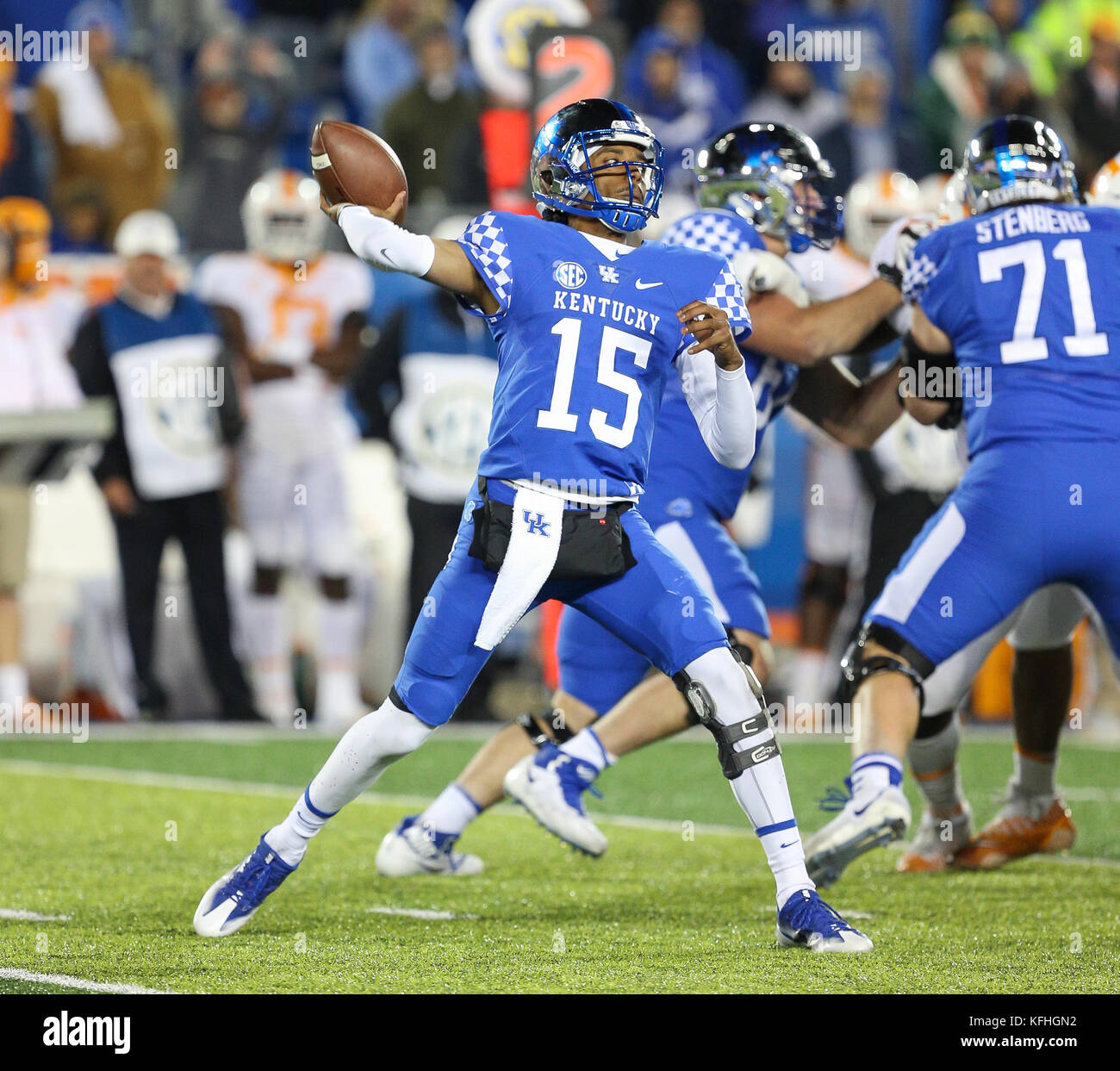Lexington, KY, USA. 28th Oct, 2017. Kentucky quarterback Stephen ...