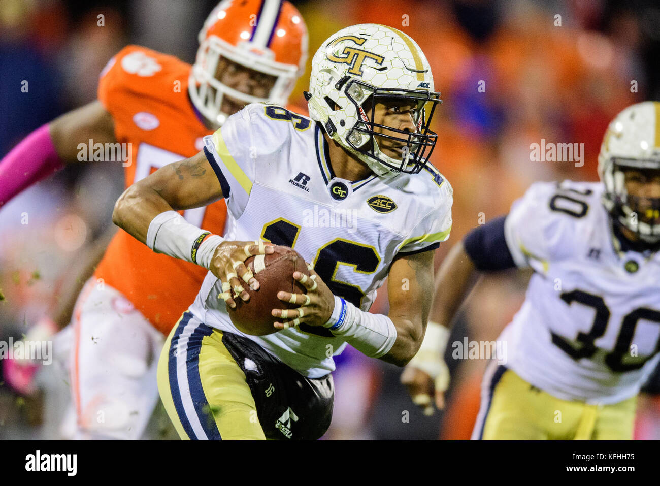 Georgia Tech quarterback TaQuon Marshall (16) during the NCAA college ...