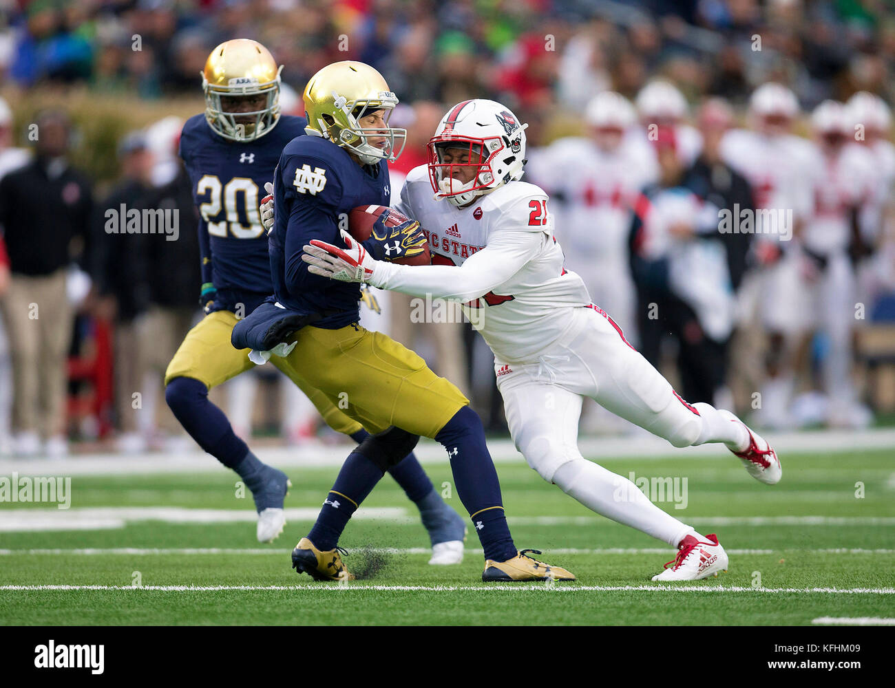 South Bend, Indiana, USA. 28th Oct, 2017. Notre Dame wide receiver ...