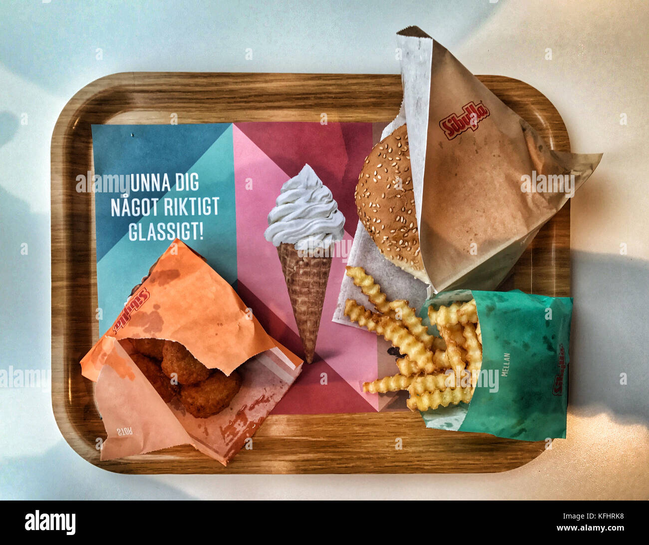 Oestersund, Sweden. 27th Sep, 2017. A tray of the fast food chain ...