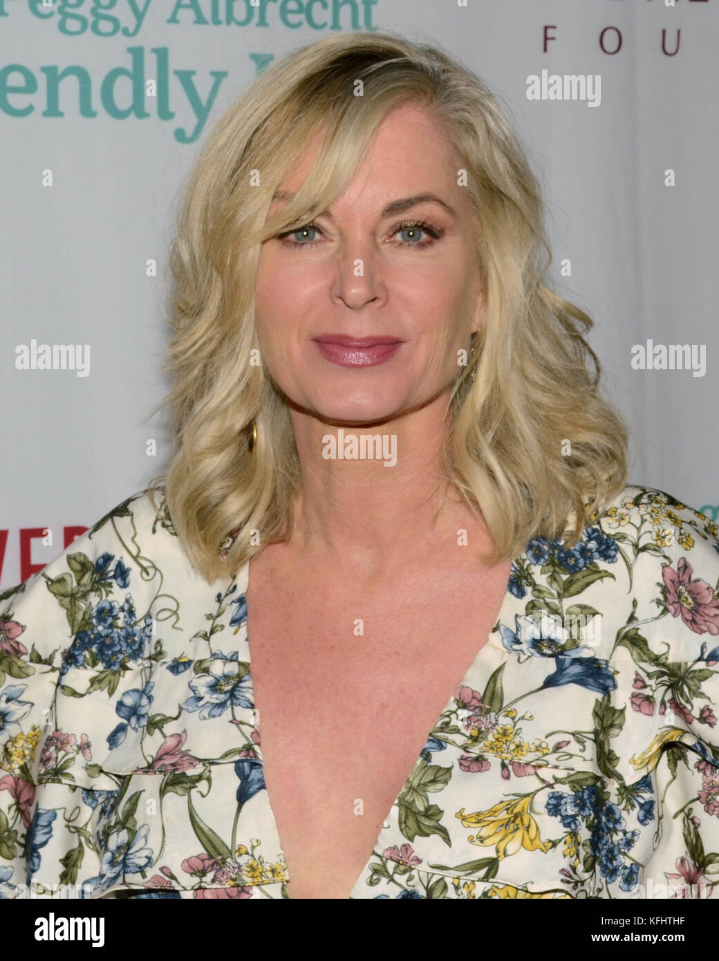 Los Angeles, California, USA. 28th Oct, 2017. EILEEN DAVIDSON arrives ...