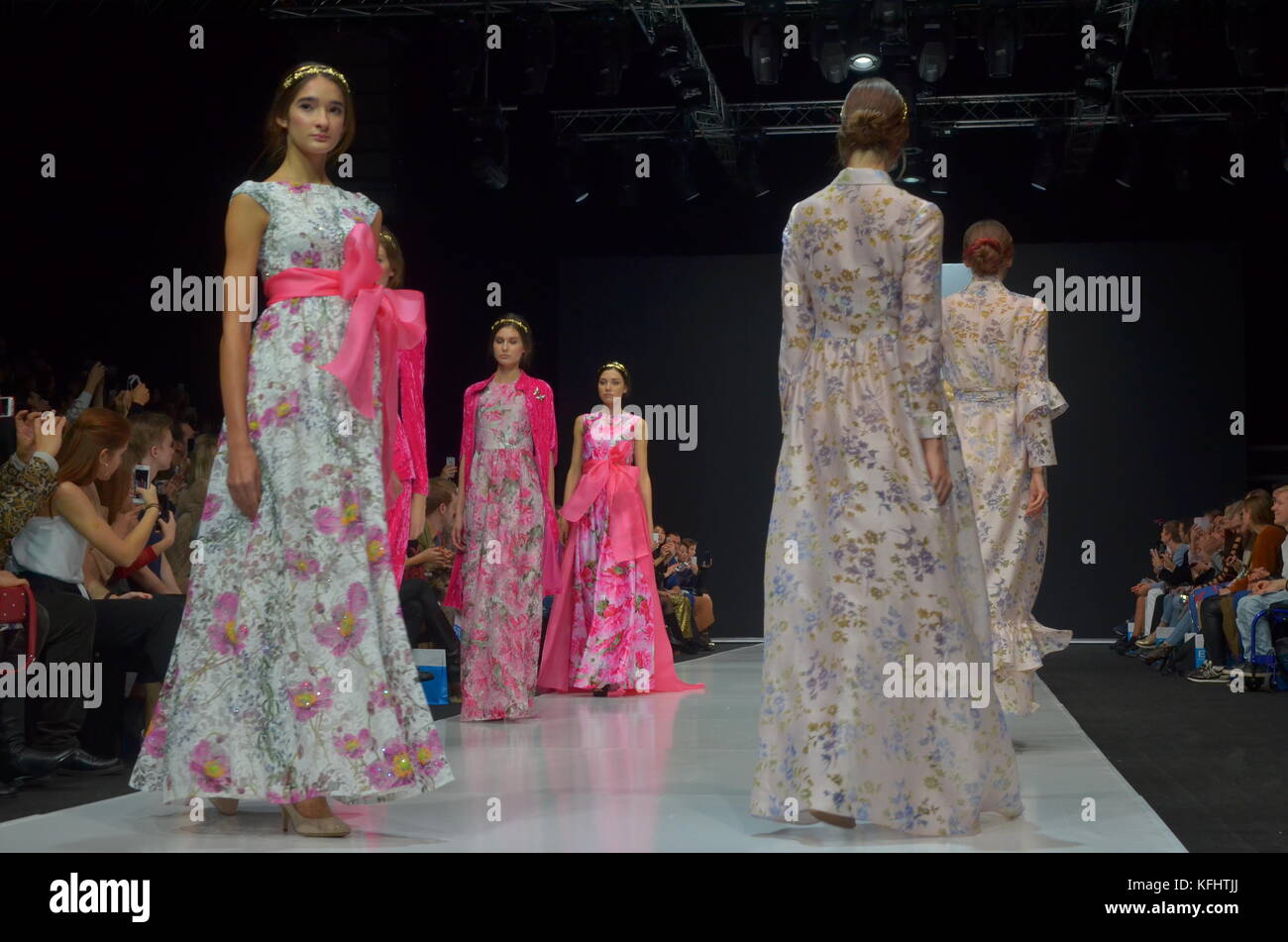 Moscow, Russia. 29th Oct, 2017. Moscow Fashion Week in the Gostiny Dvor ...