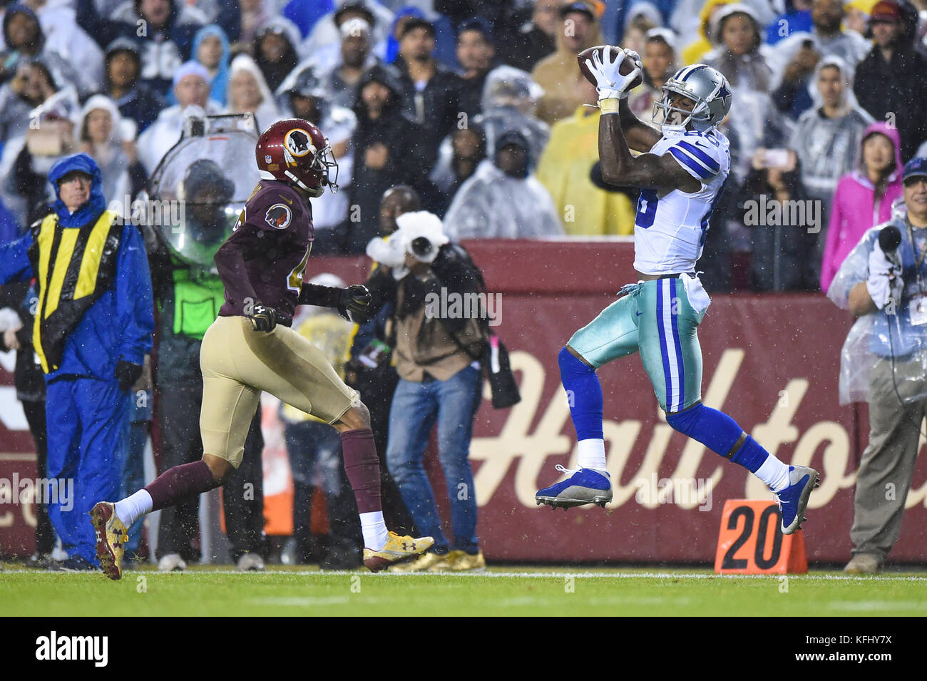 18 yard line hi-res stock photography and images - Alamy