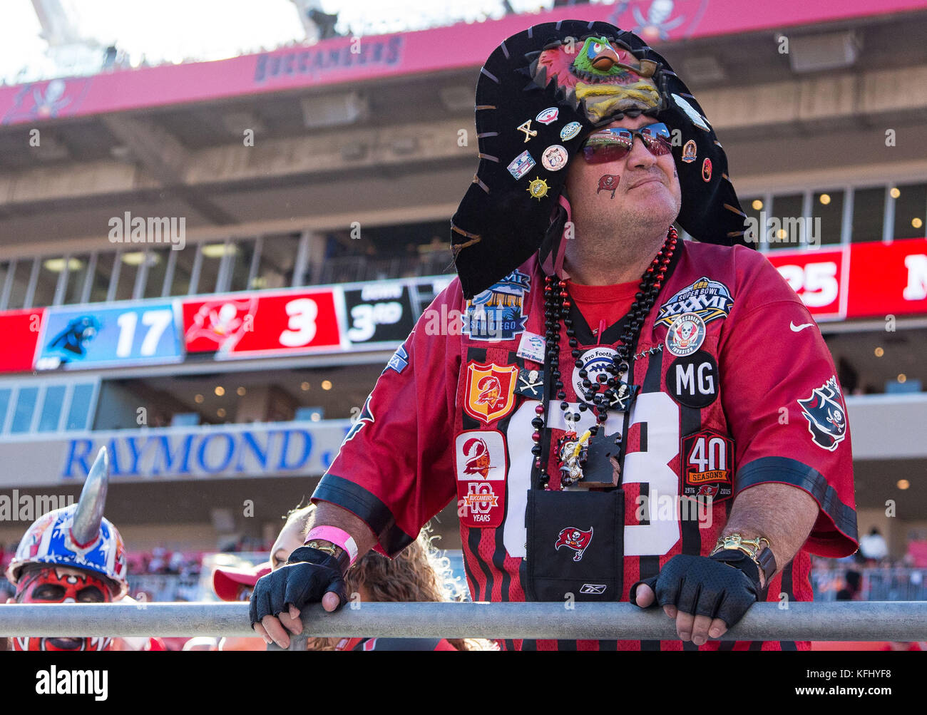 Tampa, Florida, USA. 29th Oct, 2017. A Tampa Bay Buccaneers fan isn't ...