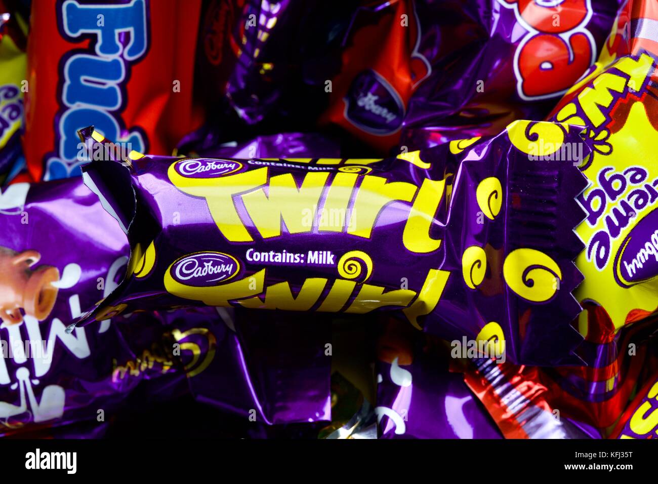 Cadbury fudge bars hi-res stock photography and images - Alamy