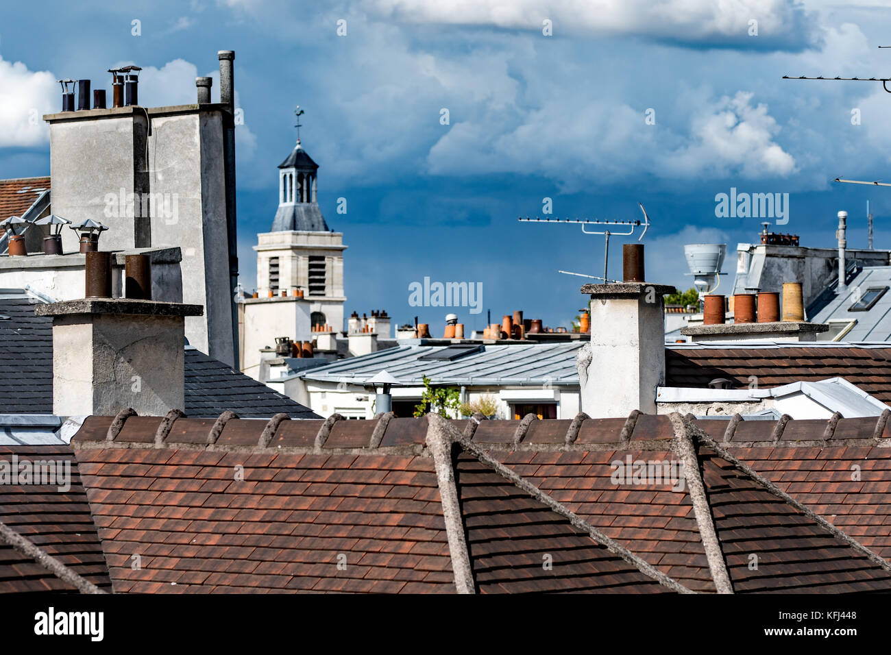 French architecture of rooftops at the Paris Stock Photo - Alamy