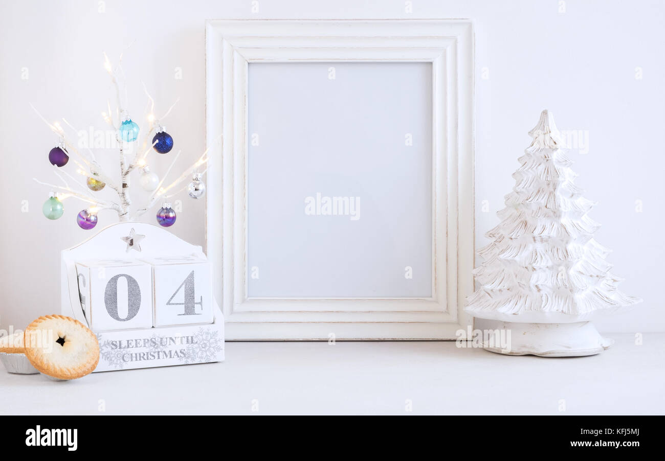 December Save the Date calendar for Christmas. Displays number of ...