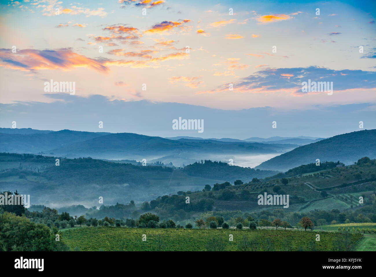 Sunset sky over tuscany hi-res stock photography and images - Alamy