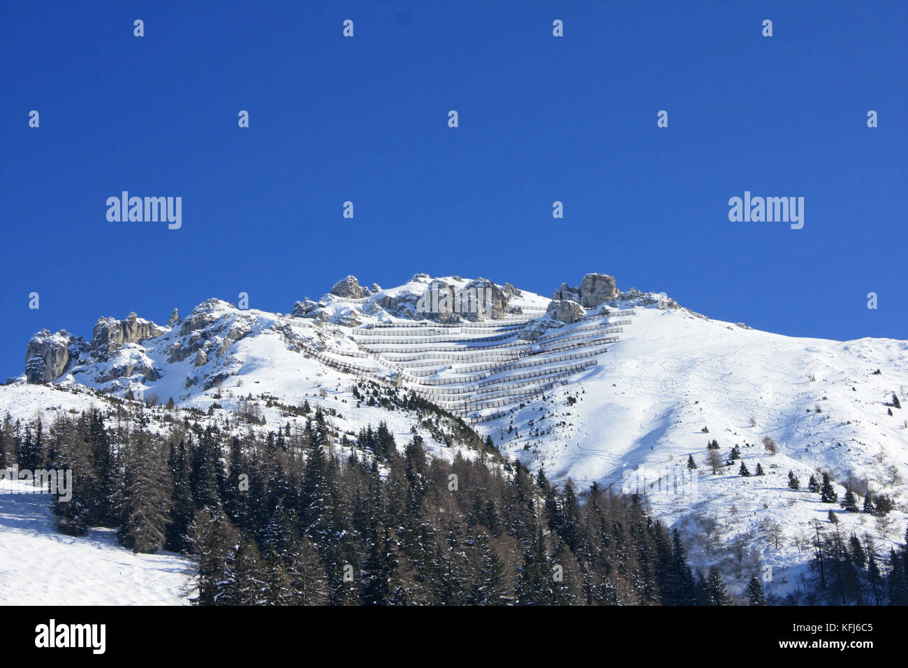 Axamer Lizum Skigebiet in Österreich Stock Photo - Alamy