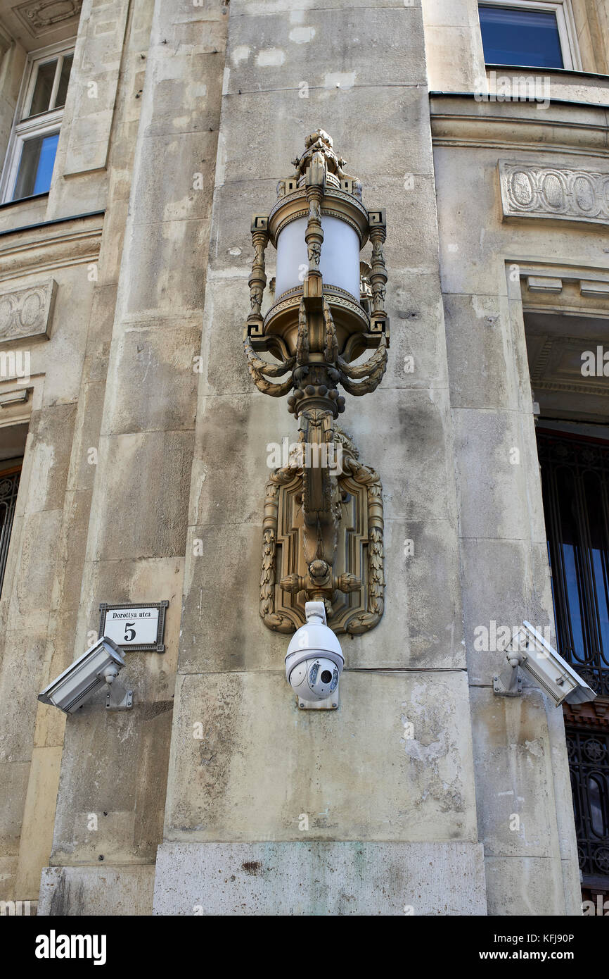 Budapest dorottya street hi-res stock photography and images - Alamy