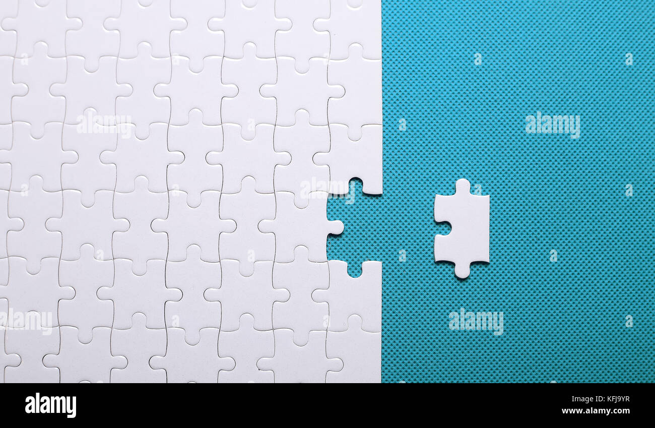 Blank jigsaw puzzle one piece hi-res stock photography and images - Alamy