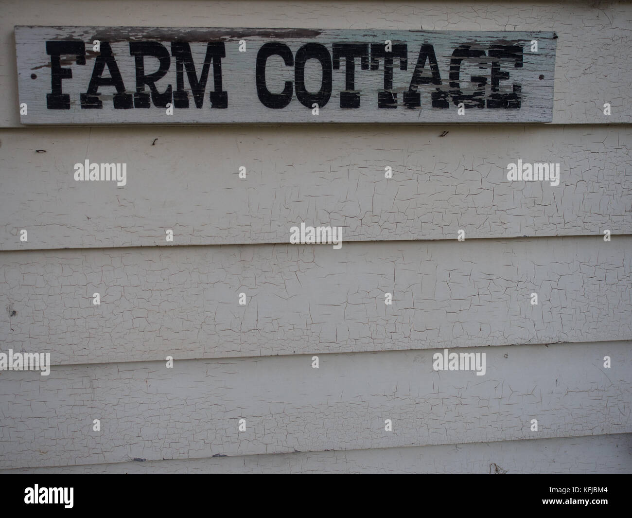 Cottage sign hi-res stock photography and images - Alamy