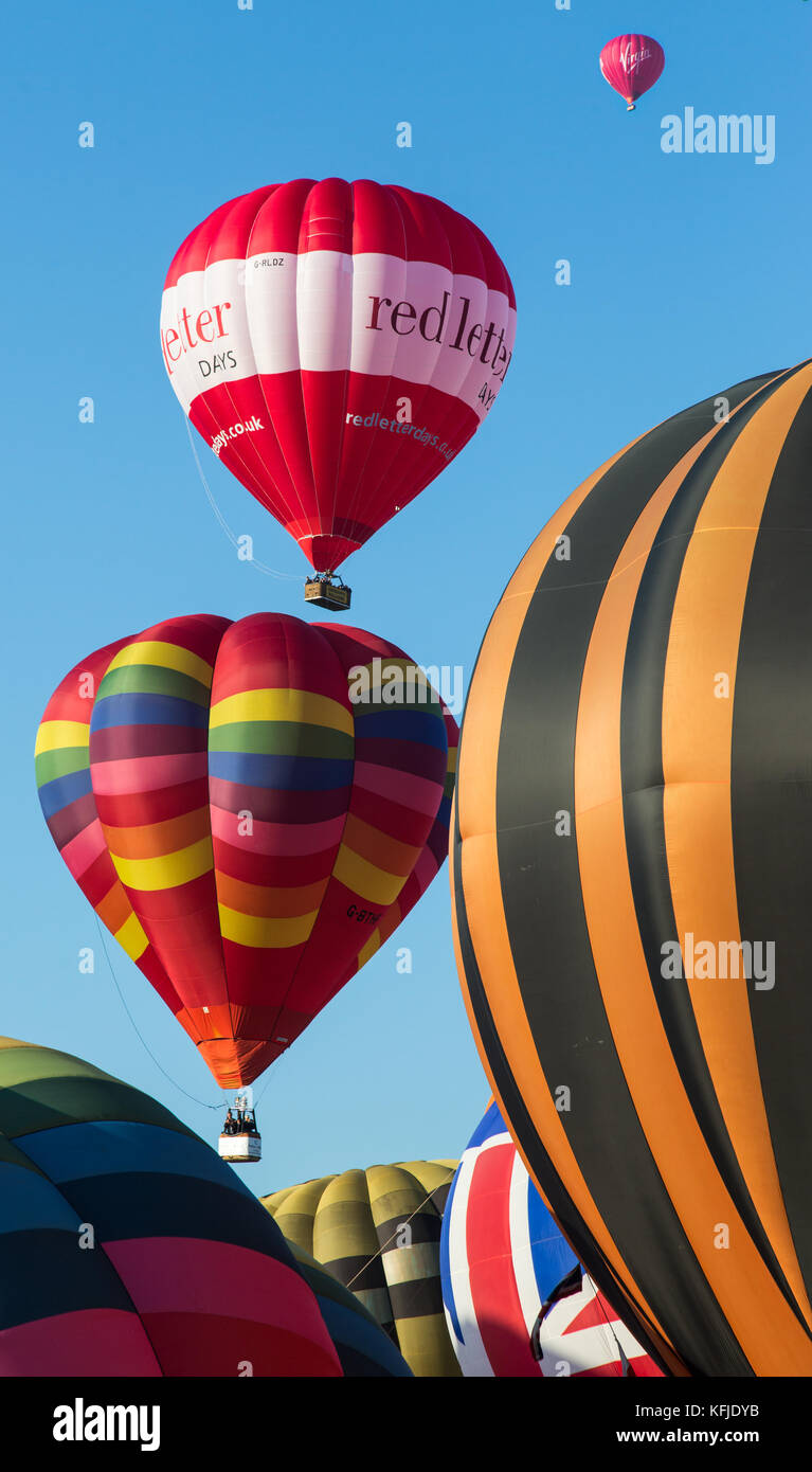 Bristol Balloon Fiesta, Ashton Court Estate, Bristol UK Stock Photo - Alamy