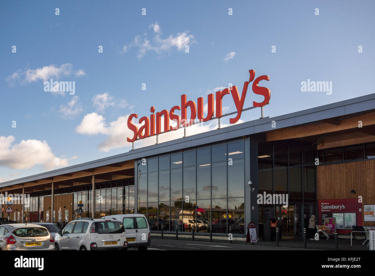Sainsbury's sign hi-res stock photography and images - Alamy