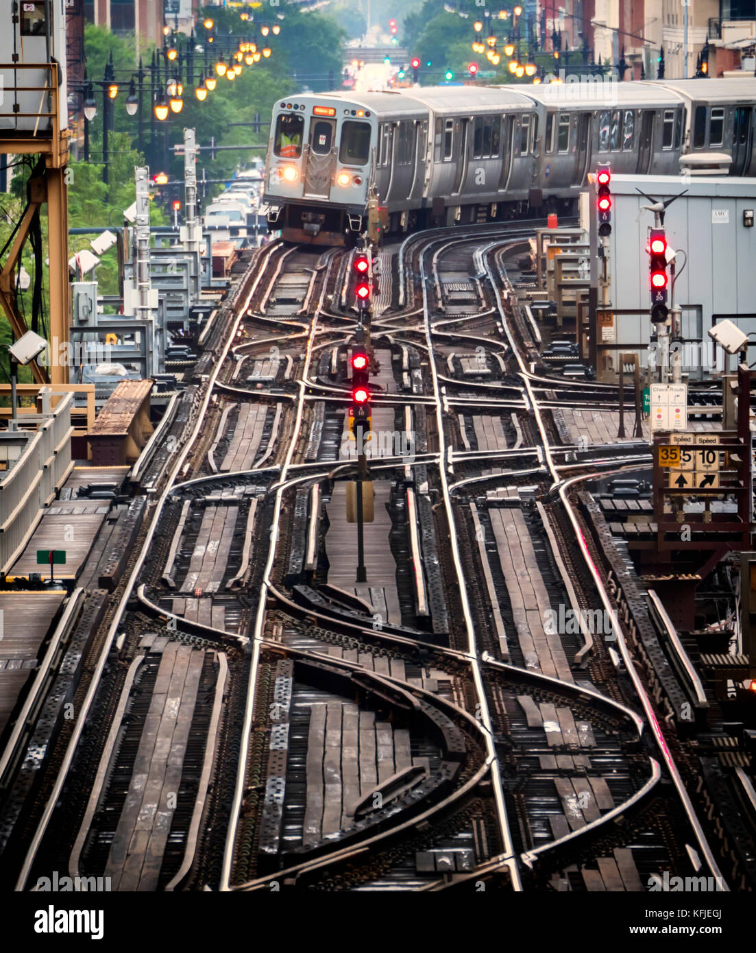 Train on elevated tracks within buildings at the Loop, Chicago City ...
