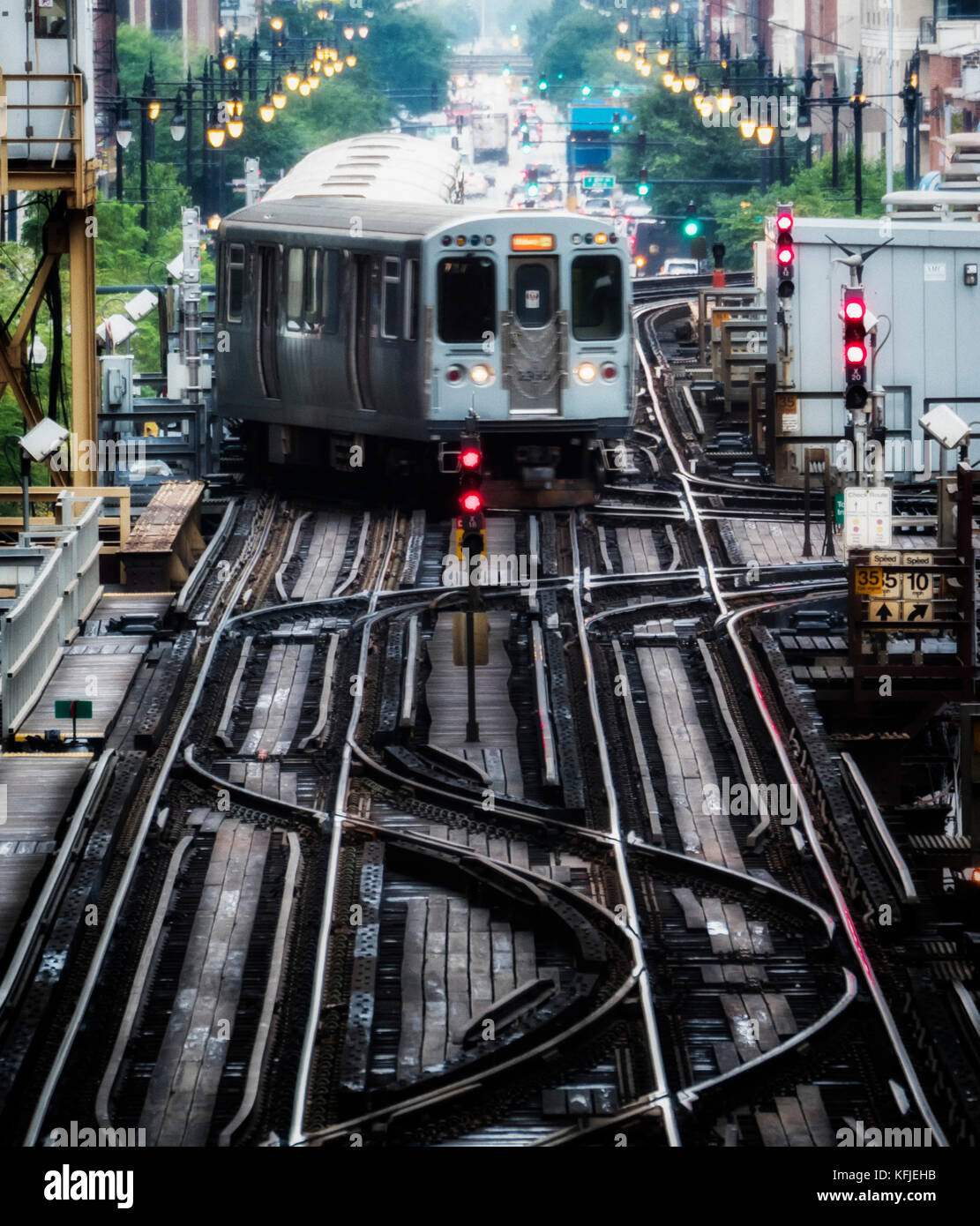 Train on elevated tracks within buildings at the Loop, Chicago City ...