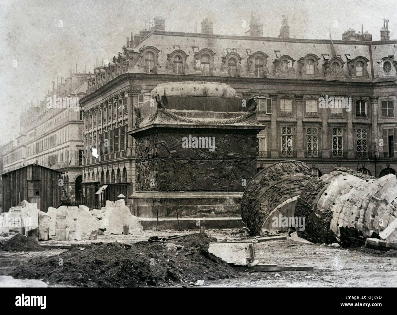 Destroyed 16 may 1871 photograph hi-res stock photography and images ...