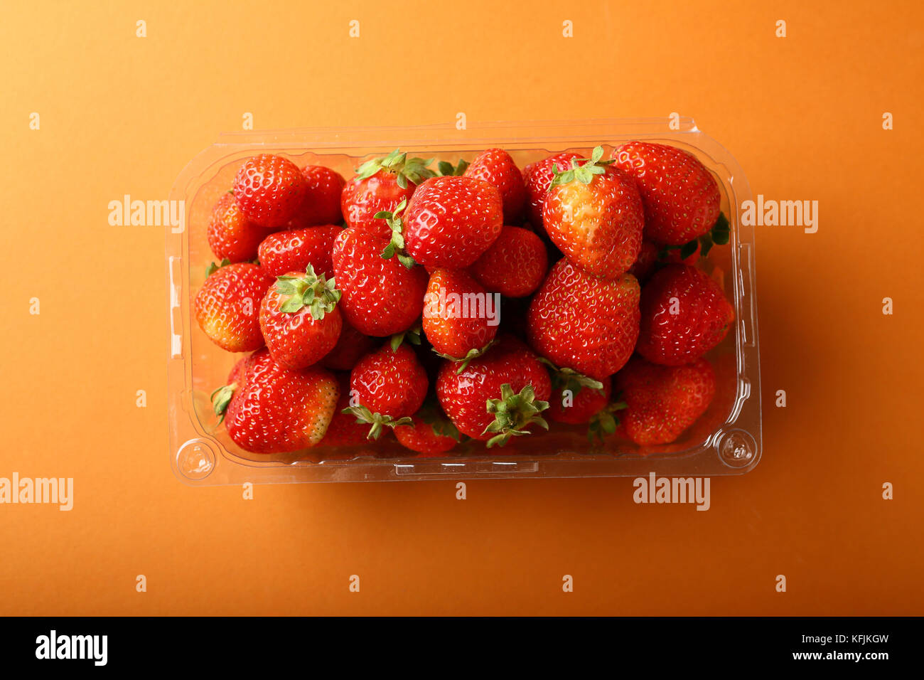 Fresh strawberries in box, food closeup Stock Photo - Alamy