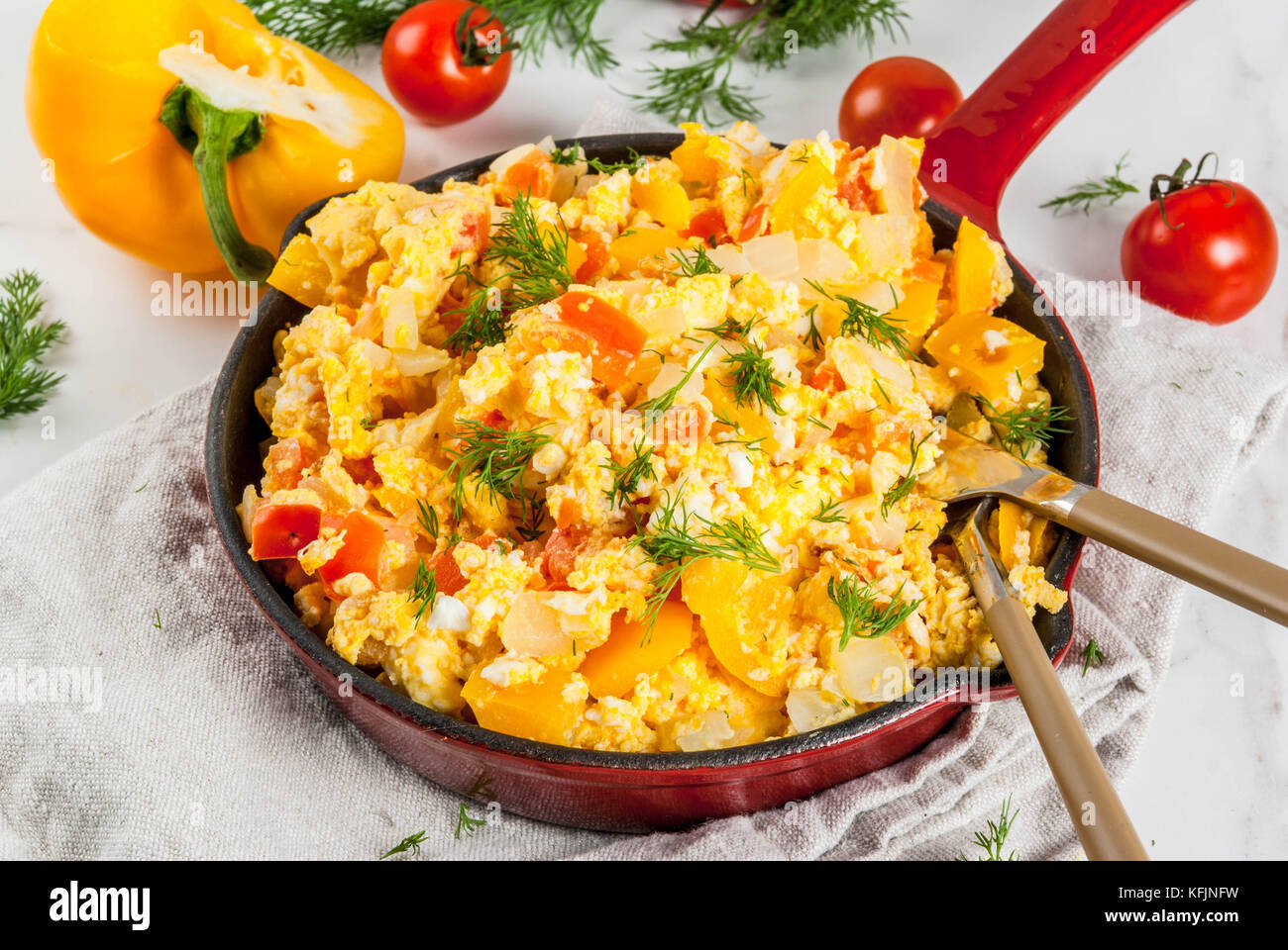 Mexican food recipes, Revoltillo de Huevos, Scrambled Eggs a la ...