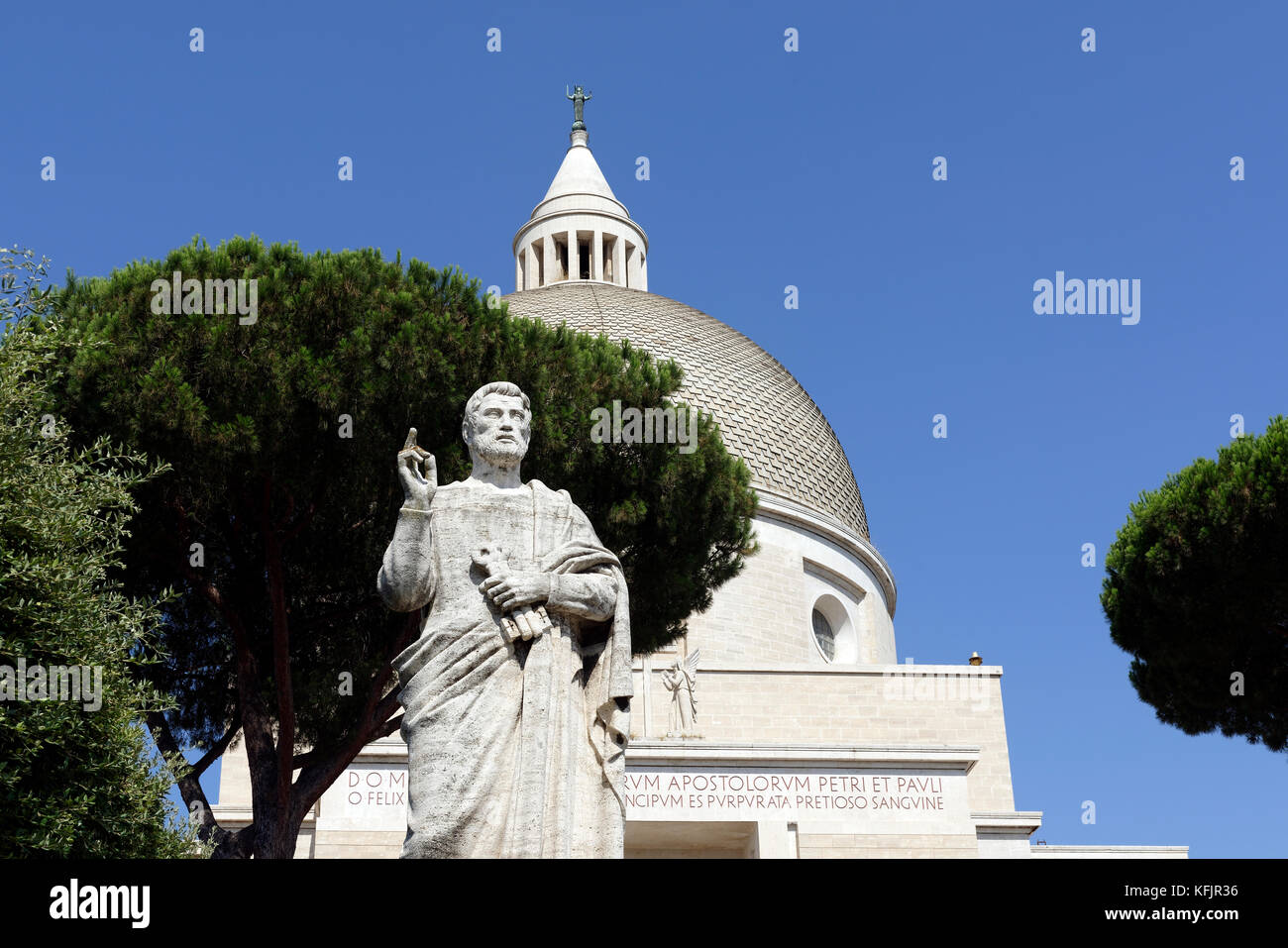 Statue of the apostle Peter which leads to the Basilica of Saints Peter ...