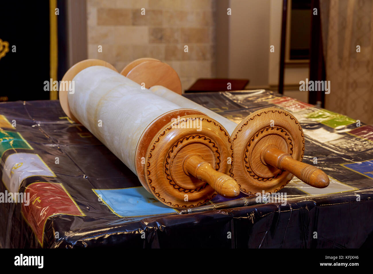 Hebrew letters manuscript hi-res stock photography and images - Alamy