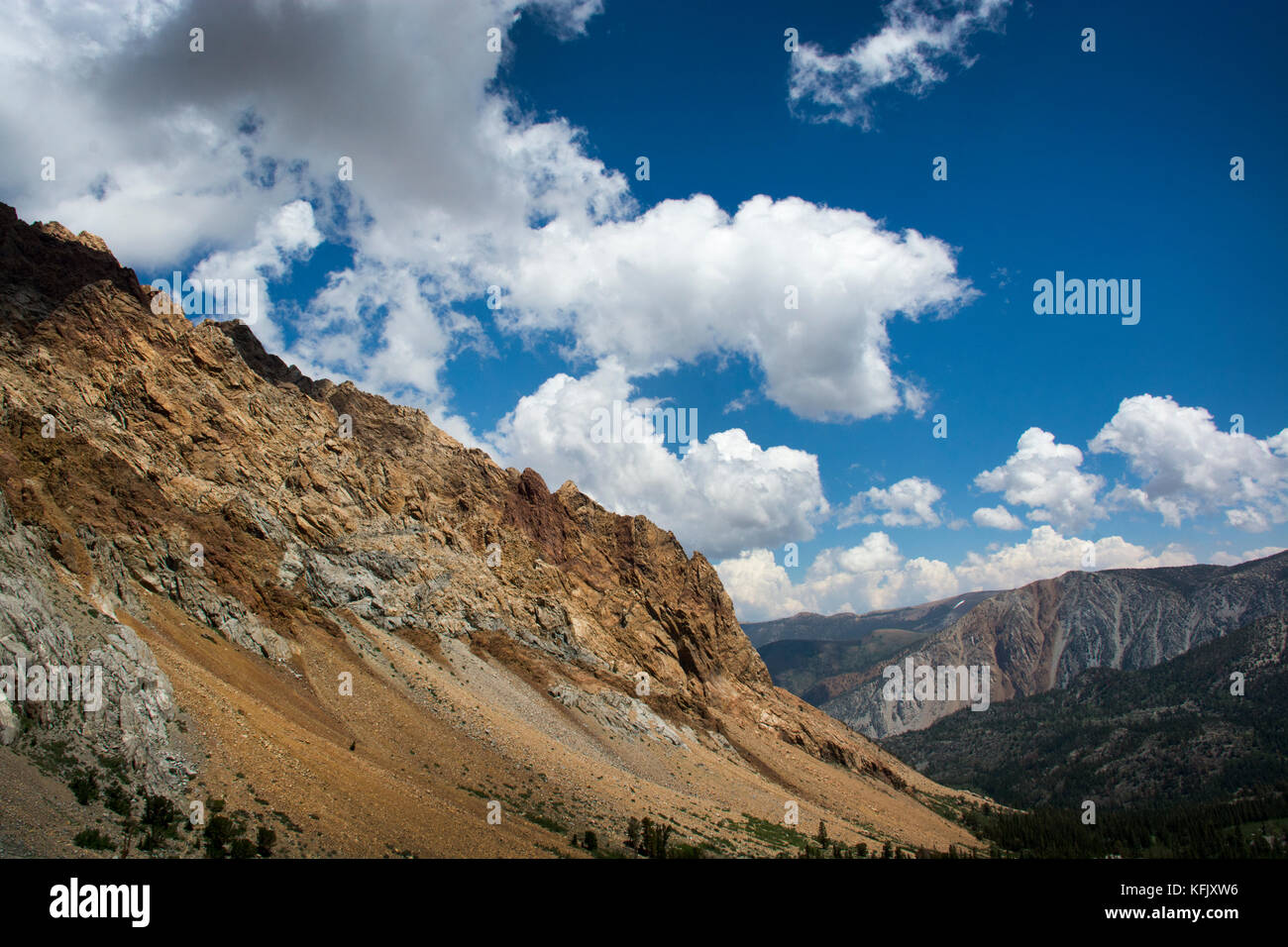 Piute mountains trail hi-res stock photography and images - Alamy