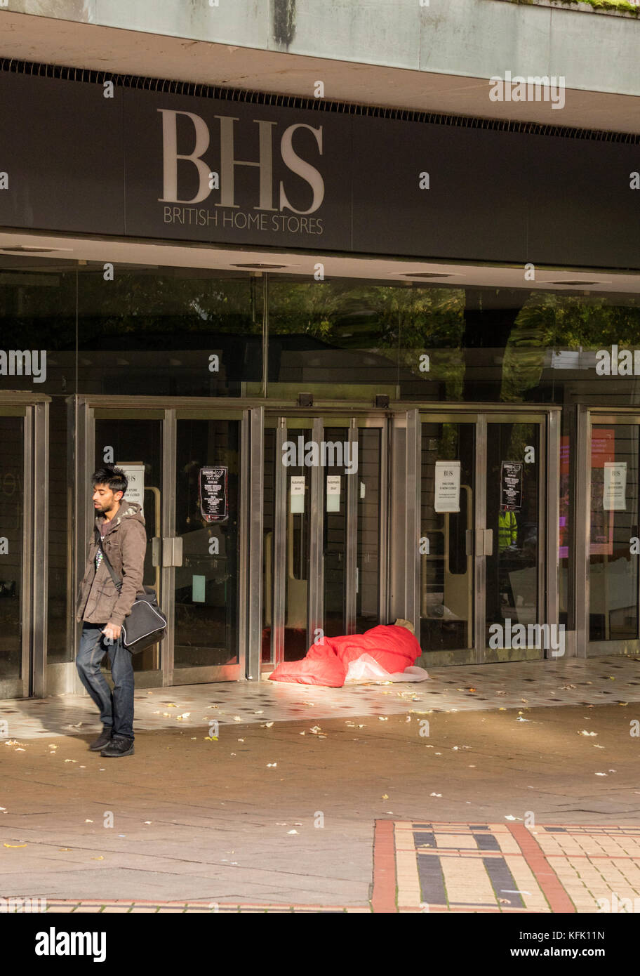 Homeless uk store hi-res stock photography and images - Alamy