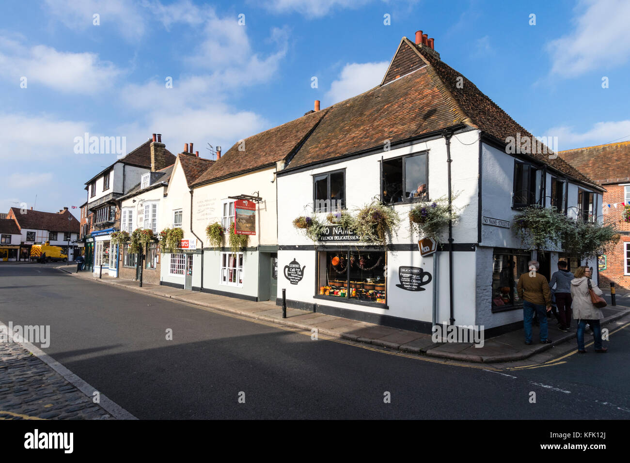 Medieval town of Sandwich in England. The Circa 15th century 'No Name ...