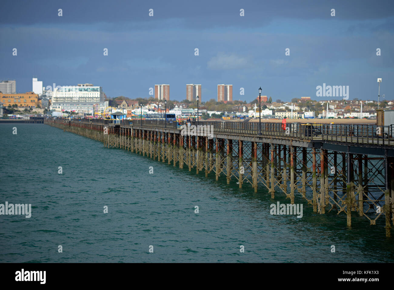 Southend Pier in the Thames Estuary. Ironwork iron structure legs Stock ...