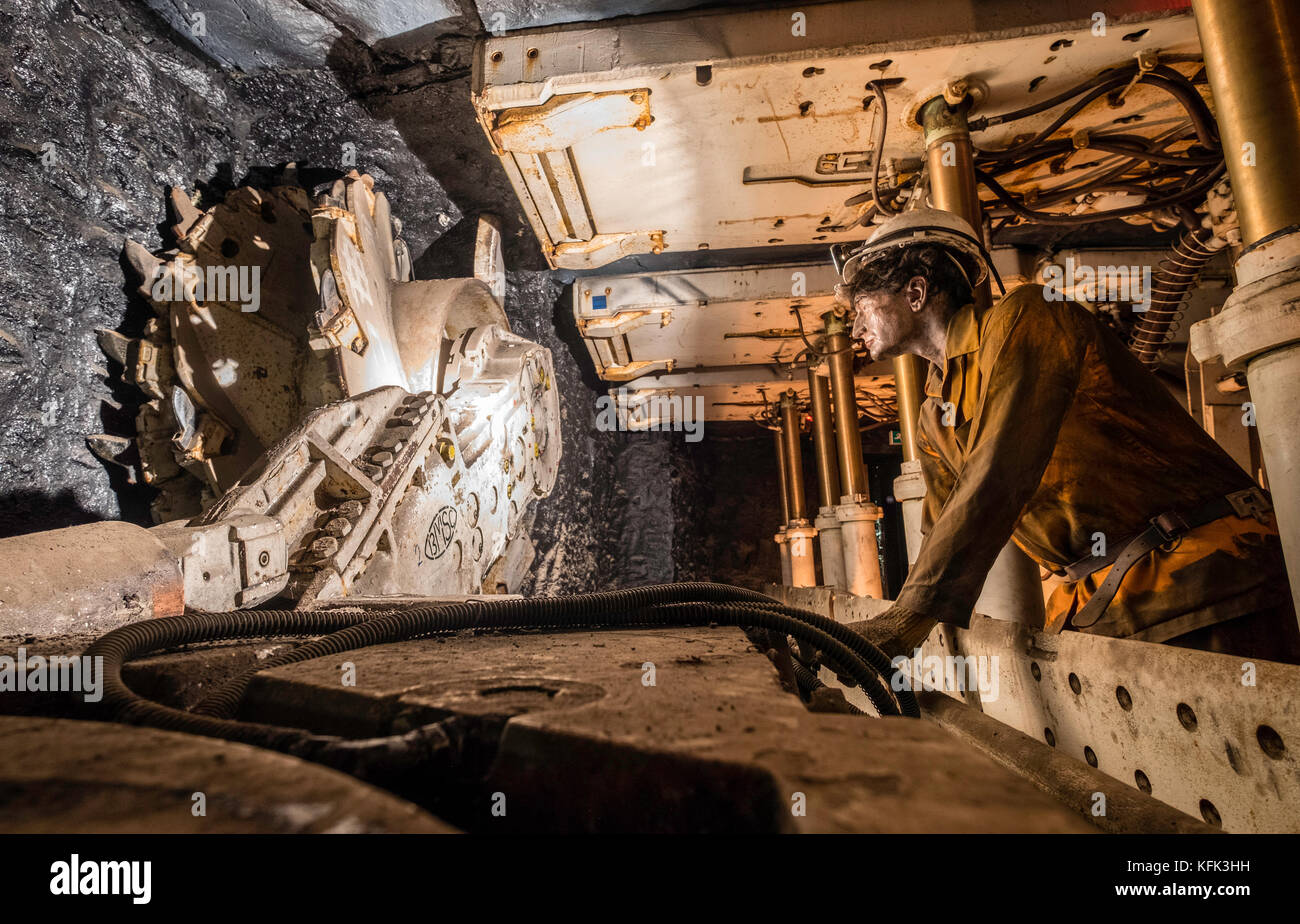 Coal face machinery hi-res stock photography and images - Alamy