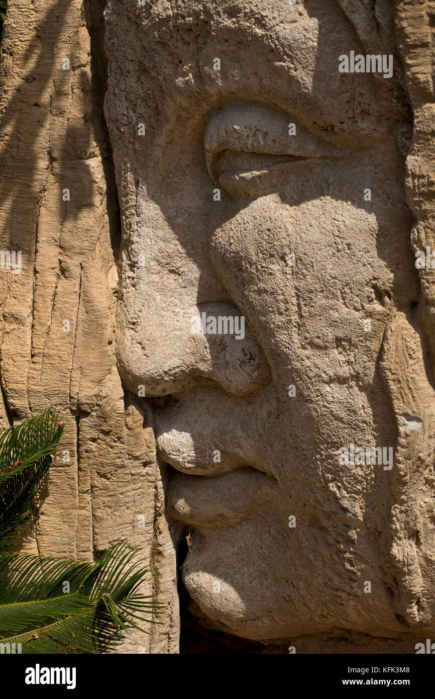 Squashed head hi-res stock photography and images - Alamy