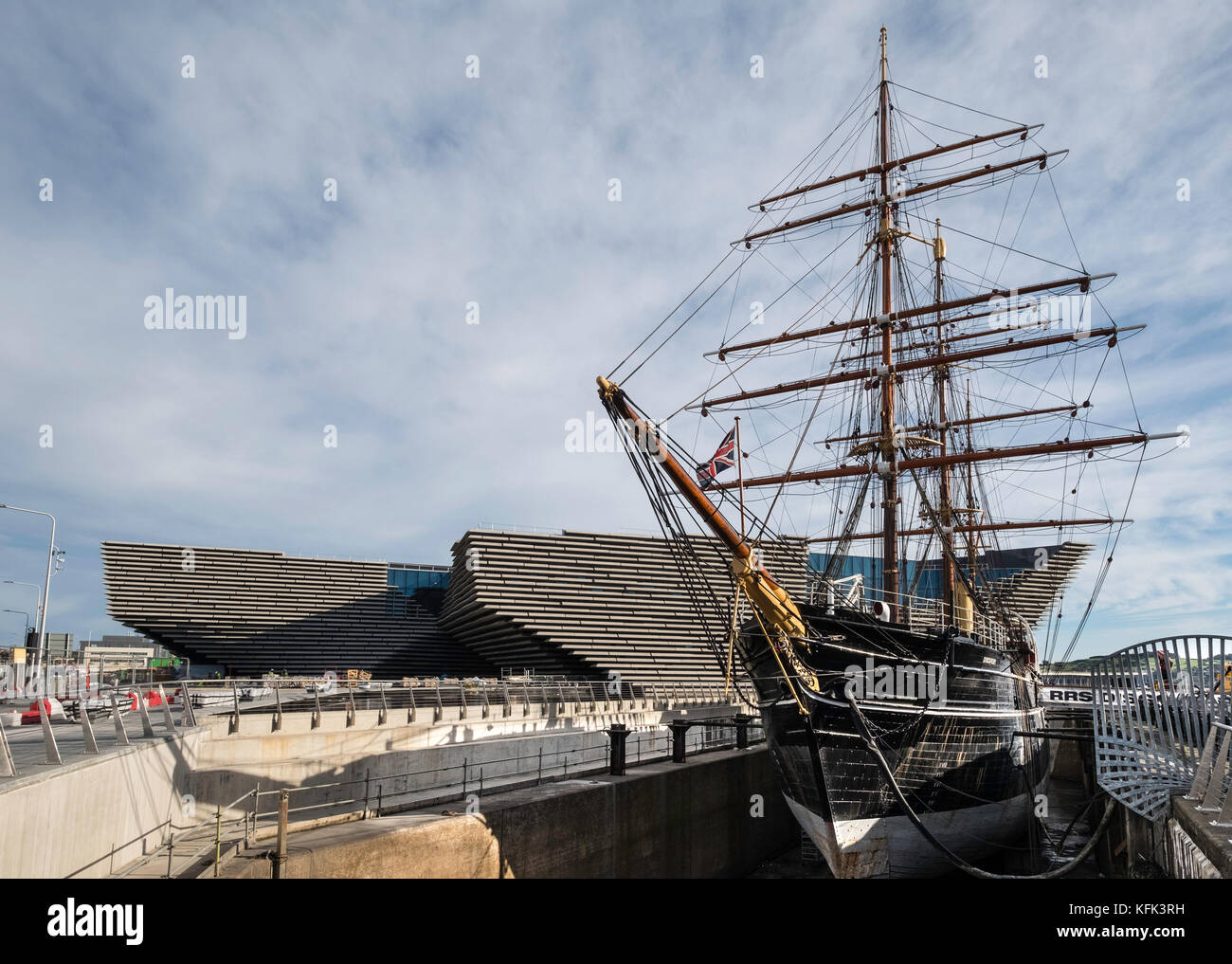 View of newly completed V&A Museum of Design and RRS Discovery ship in ...