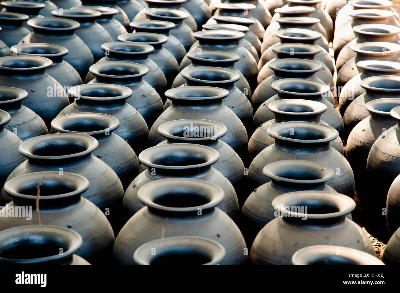 Clay Pottery Shop Stock Photo - Alamy