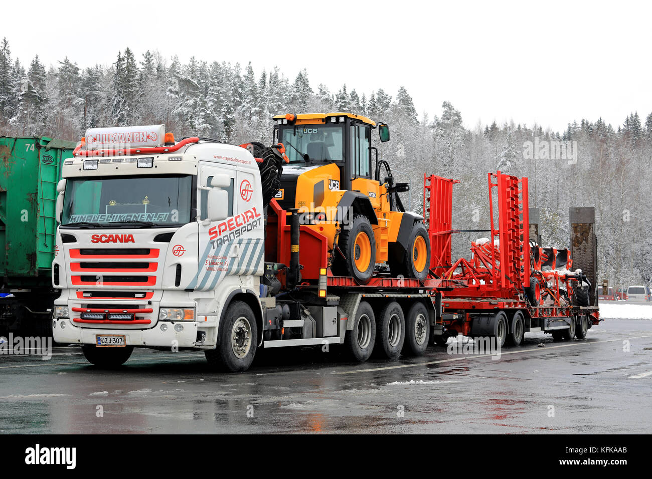 FORSSA, FINLAND - OCTOBER 27, 2017: Scania combination vehicle of S ...