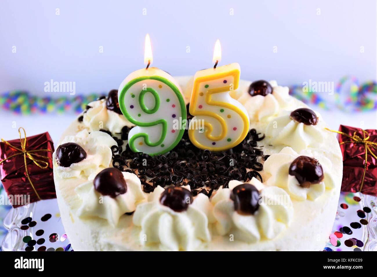 95 birthday hi-res stock photography and images - Alamy