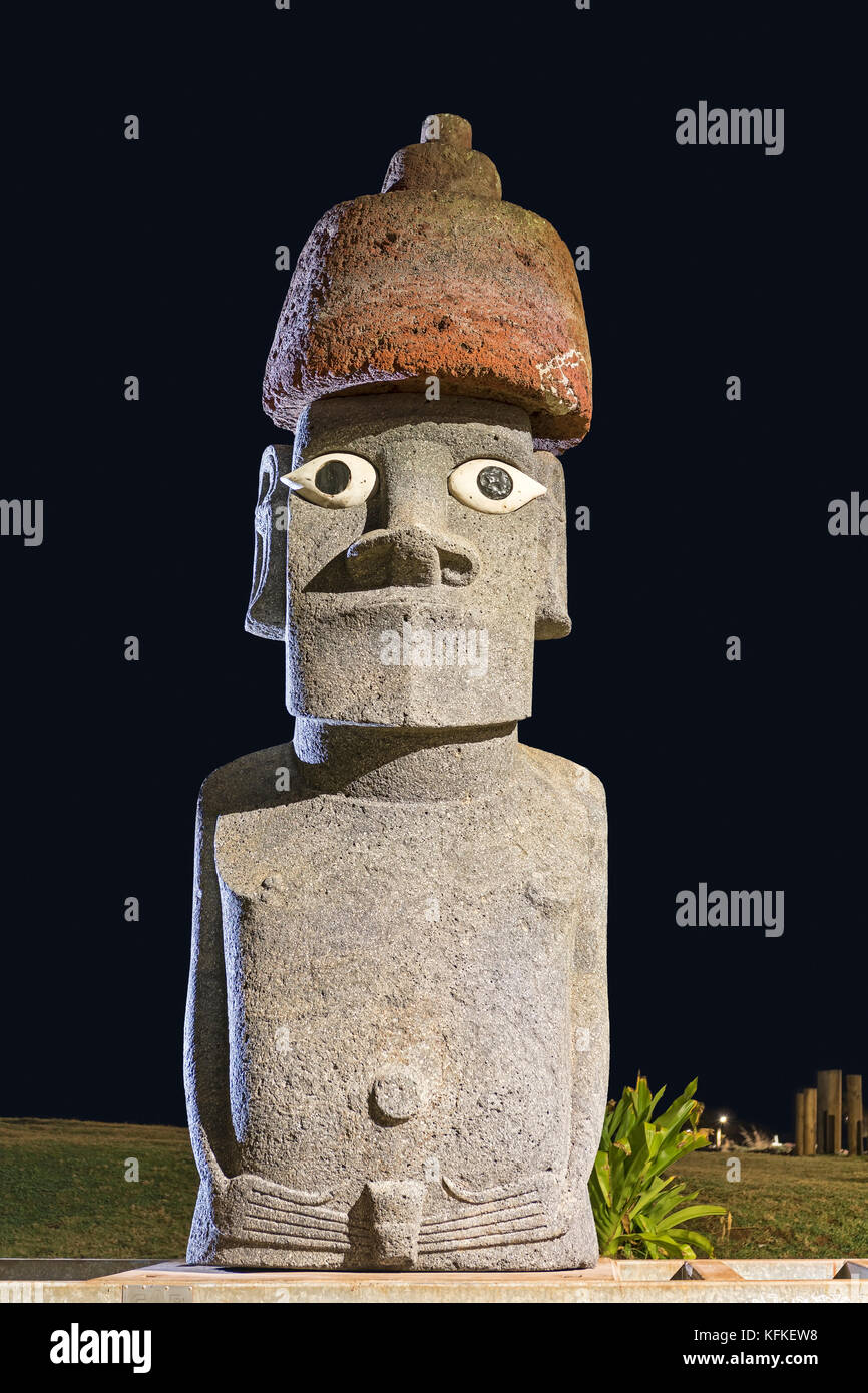 Moai, stone figure by night, Ahu Tahai complex, Hanga Roa, Easter ...