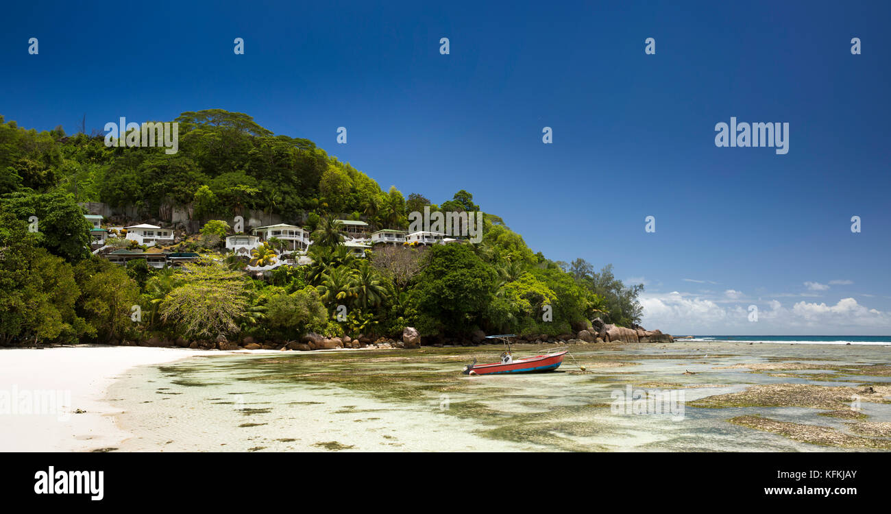 Seychelles boat tourism hi-res stock photography and images - Alamy
