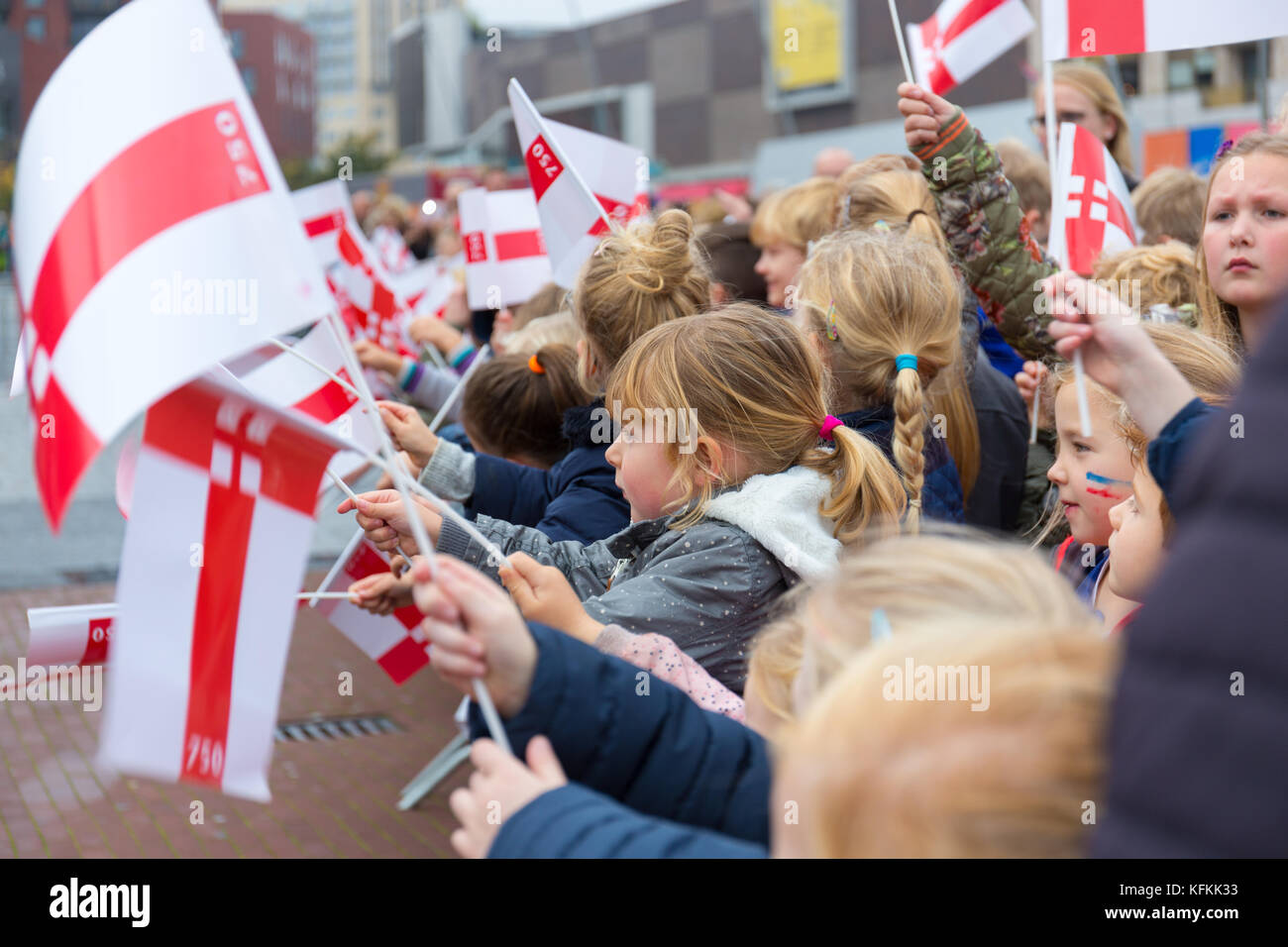 Kids waving flags hi-res stock photography and images - Alamy