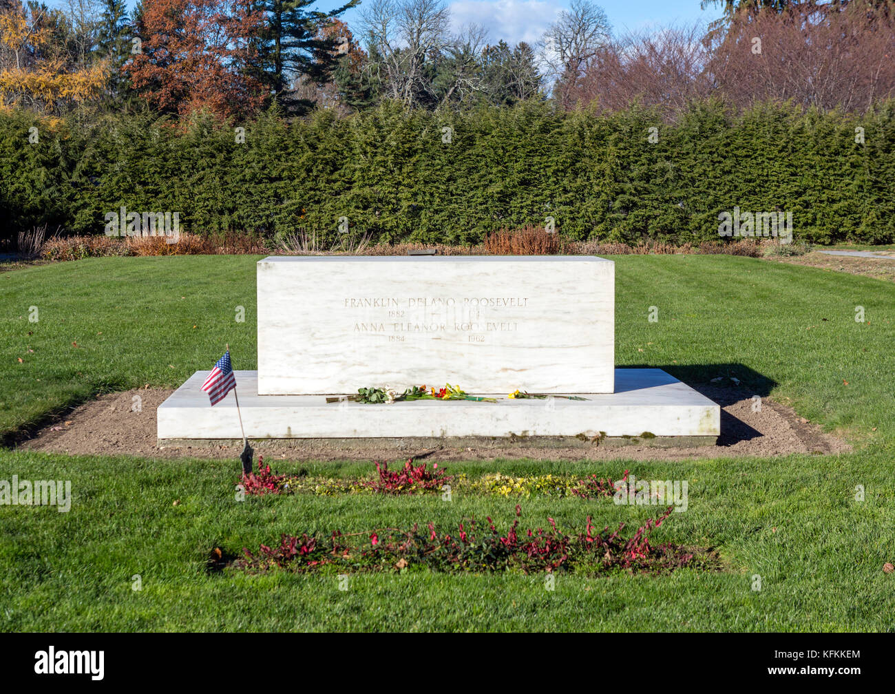Eleanor roosevelt grave hi-res stock photography and images - Alamy