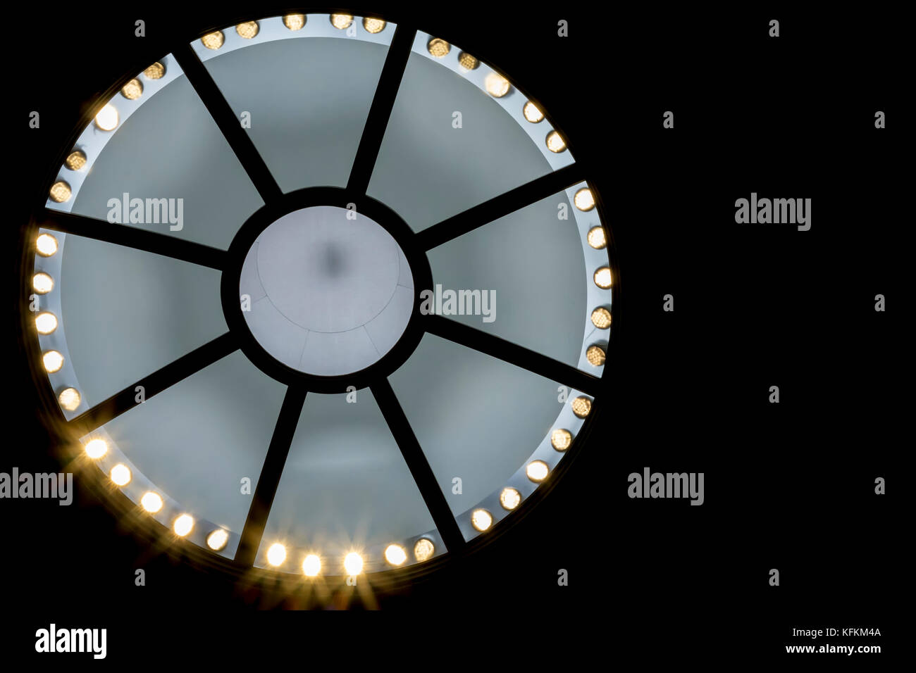 Round ceiling window hi-res stock photography and images - Alamy