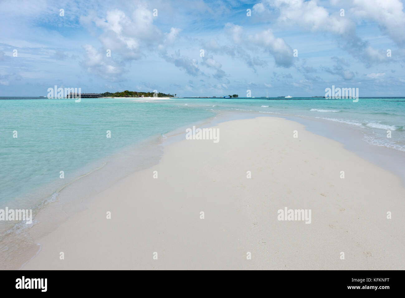 Maldives bank hi-res stock photography and images - Alamy