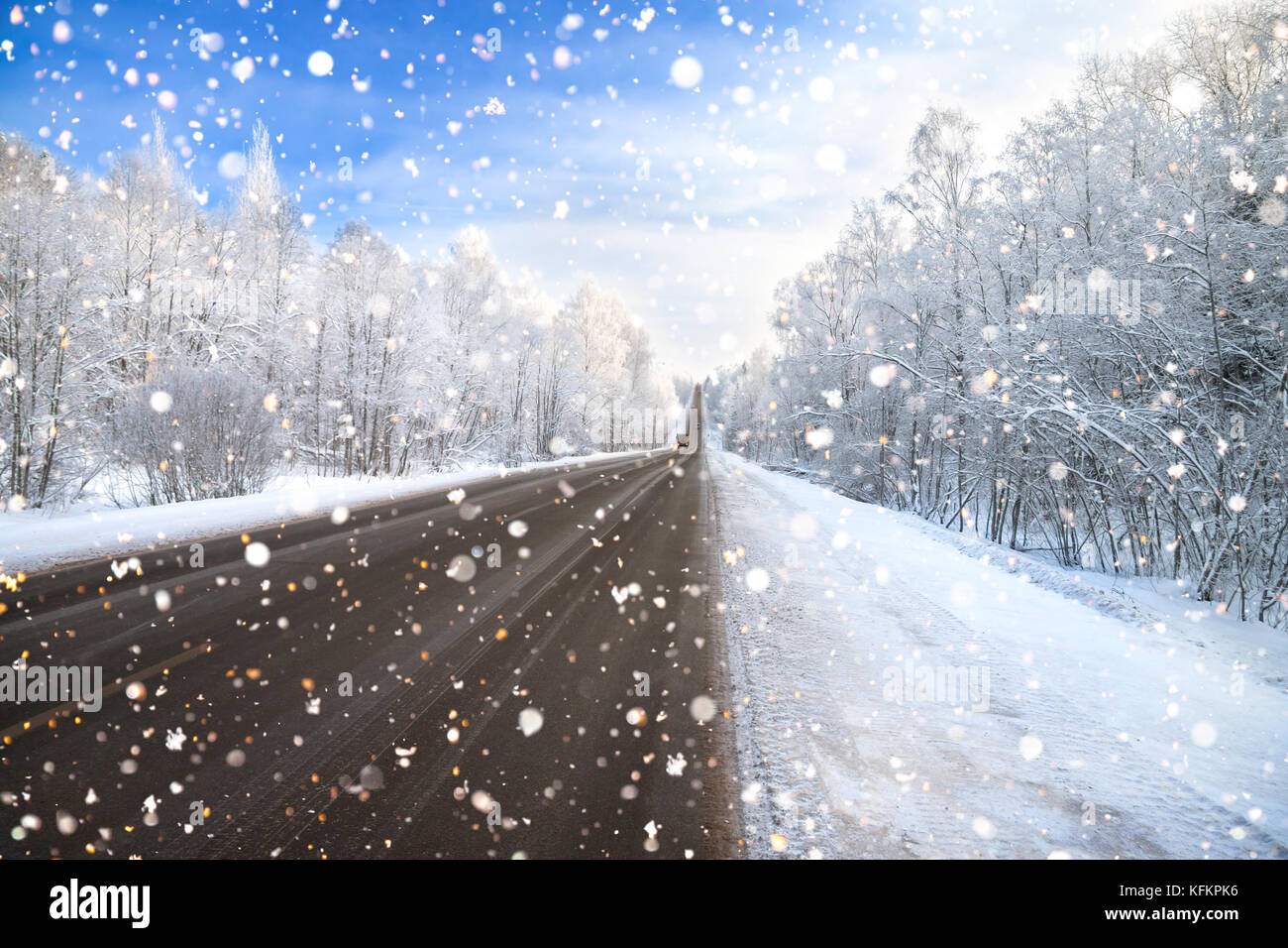 winter road highway traffic Stock Photo - Alamy