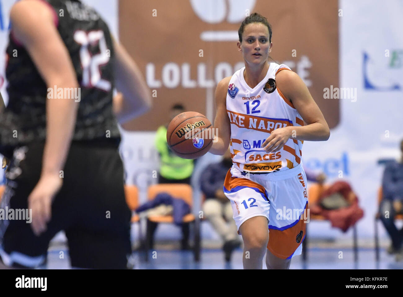Cercola, Italy. 29th Oct, 2017. Naples's guard Jillian Christina Harmon ...