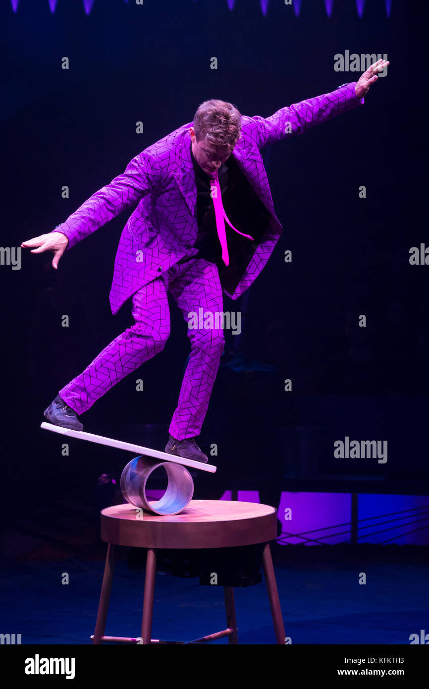 Rola bola hi-res stock photography and images - Alamy