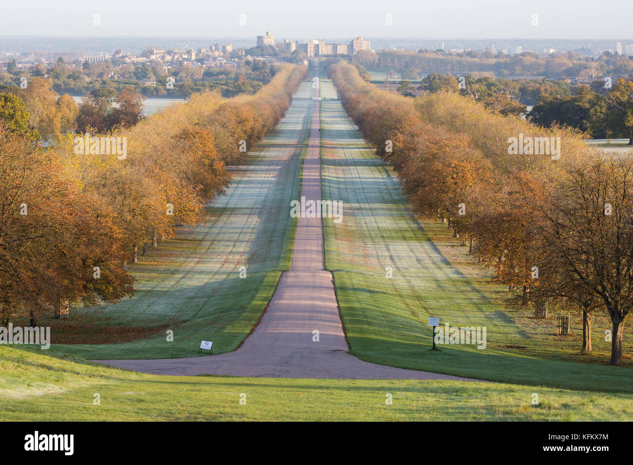 View of london from windsor castle hi-res stock photography and images ...